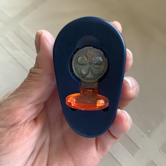 Fiskars | Office | Fiskars Small Flower Lever Punch | Poshmark